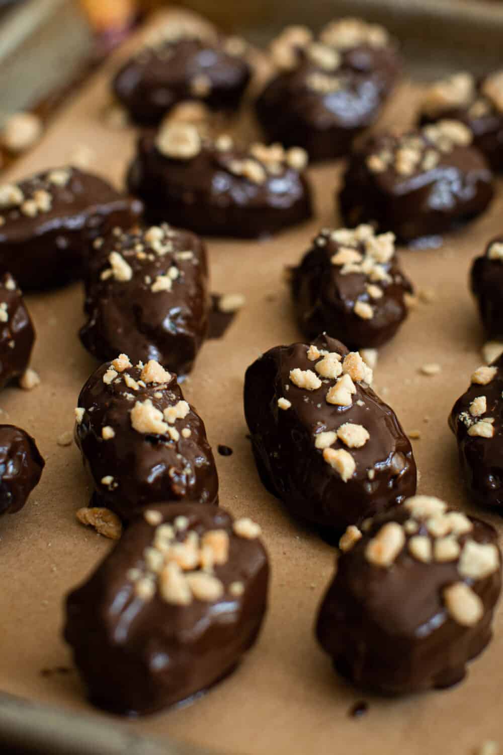 Healthy Date Snickers Recipe - Aimee Mars