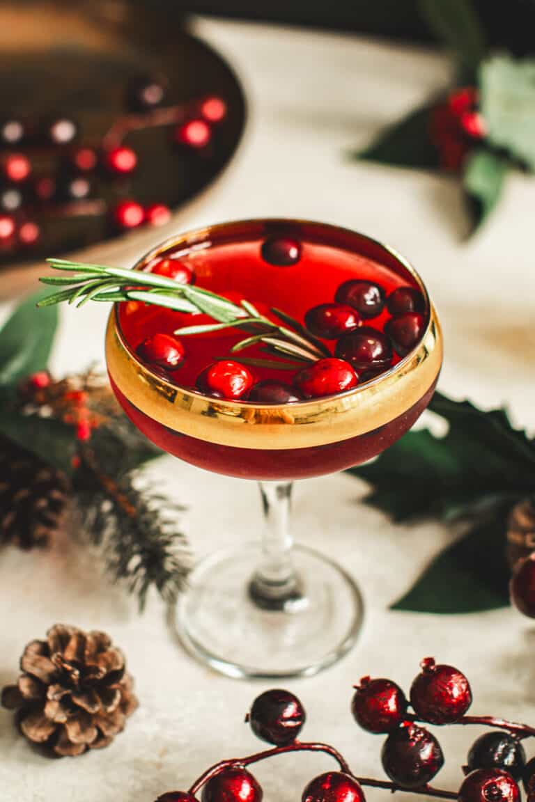 25 Best Thanksgiving Cocktails - Aimee Mars